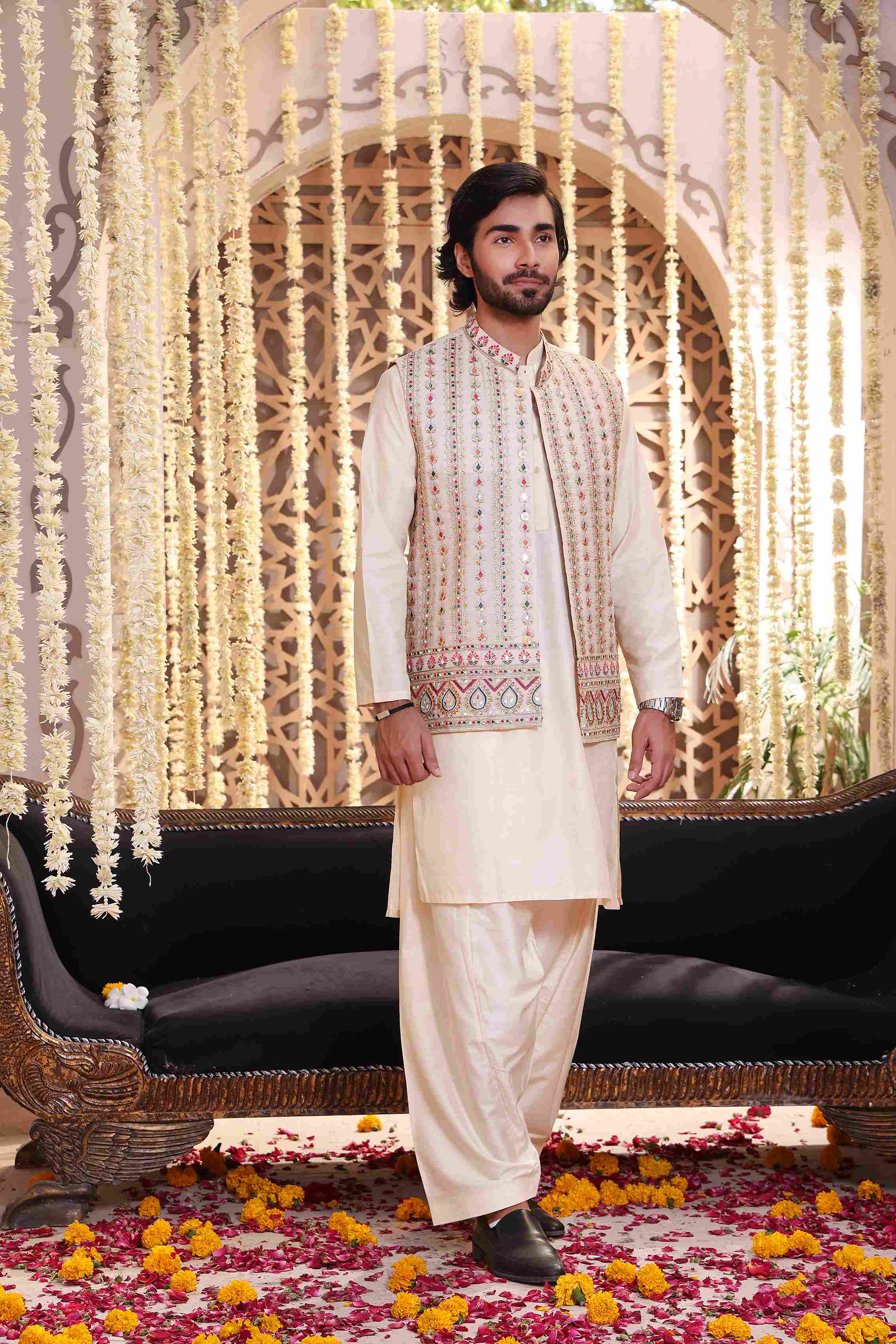 Maqbul- Pakistani Mens Shalwar Kameez – Karigur